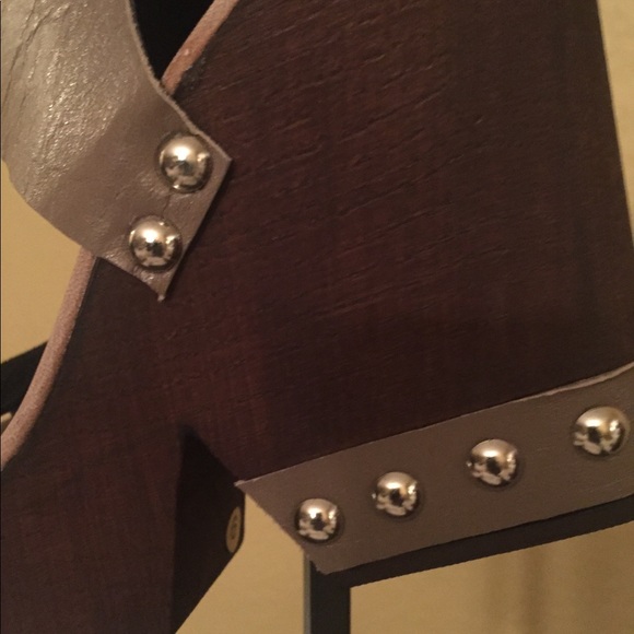 Charles David | Shoes | New Charles David Teishaleather Wood Studs ...